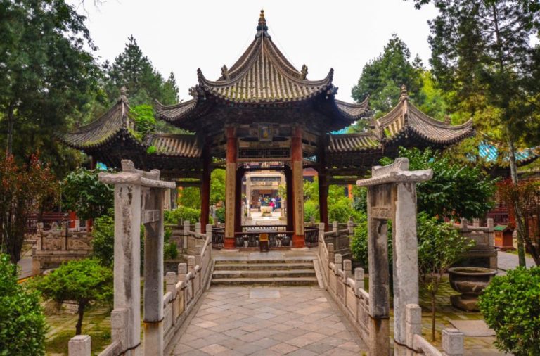 10 beautiful mosques you’ve probably never heard of - Aquila Style