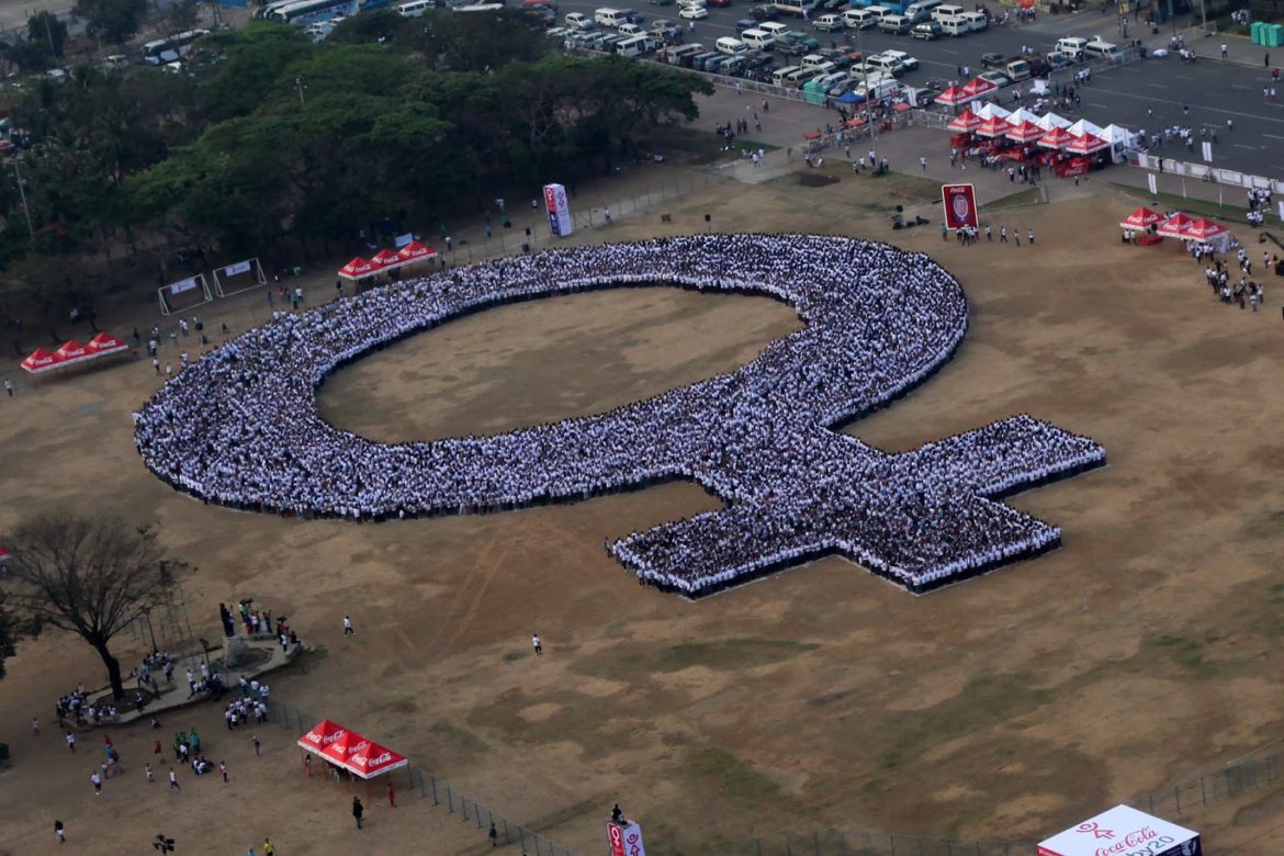 Philippines Bid to Set Record for Biggest ‘Woman’ Symbol - Aquila Style