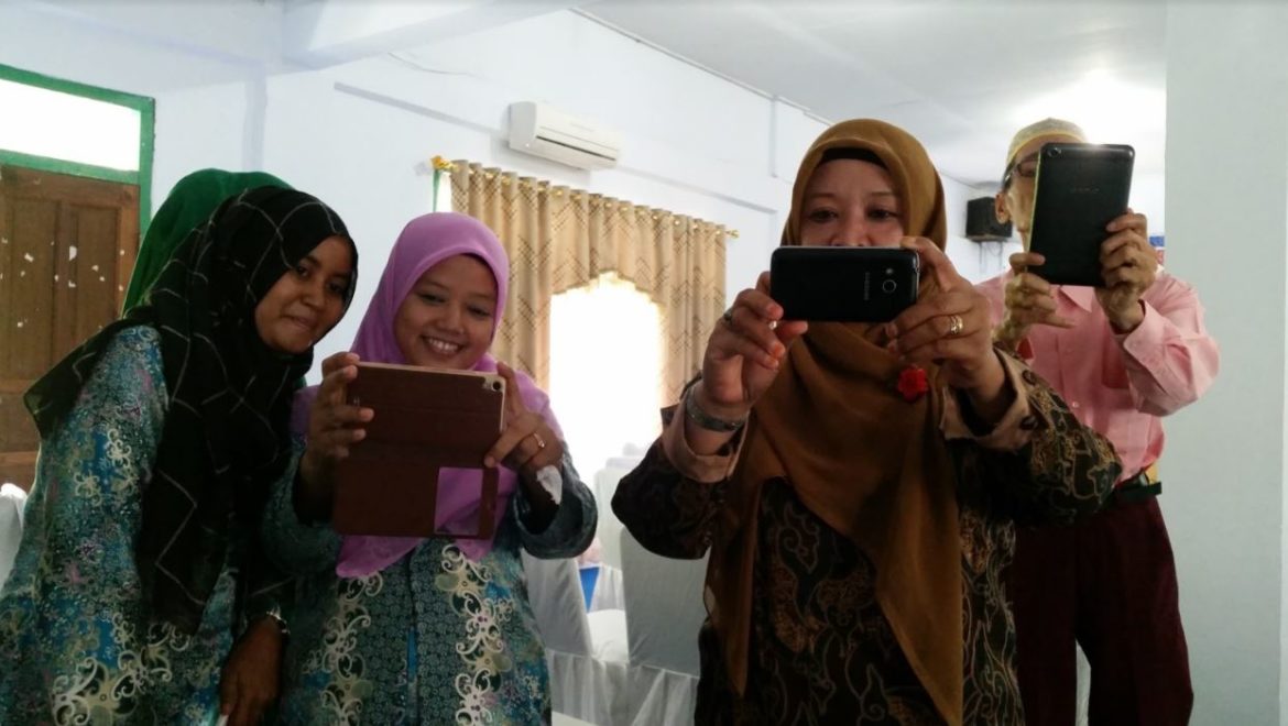 How 10 years of social media has changed Islam - Aquila Style