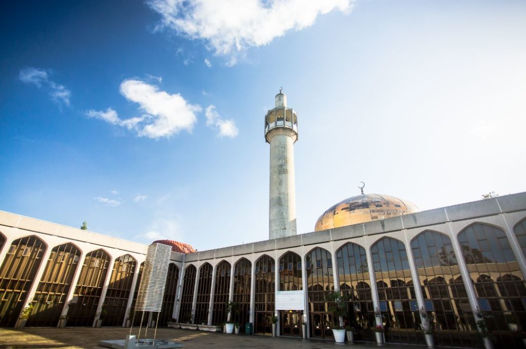 UK imams denounce Islamic State, encourage peace - Aquila Style