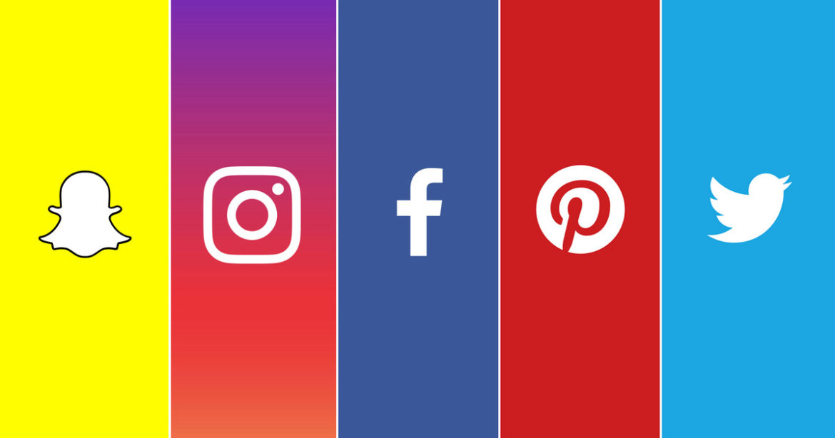 What You Need To Know About Paying For Social Media Features - Aquila Style